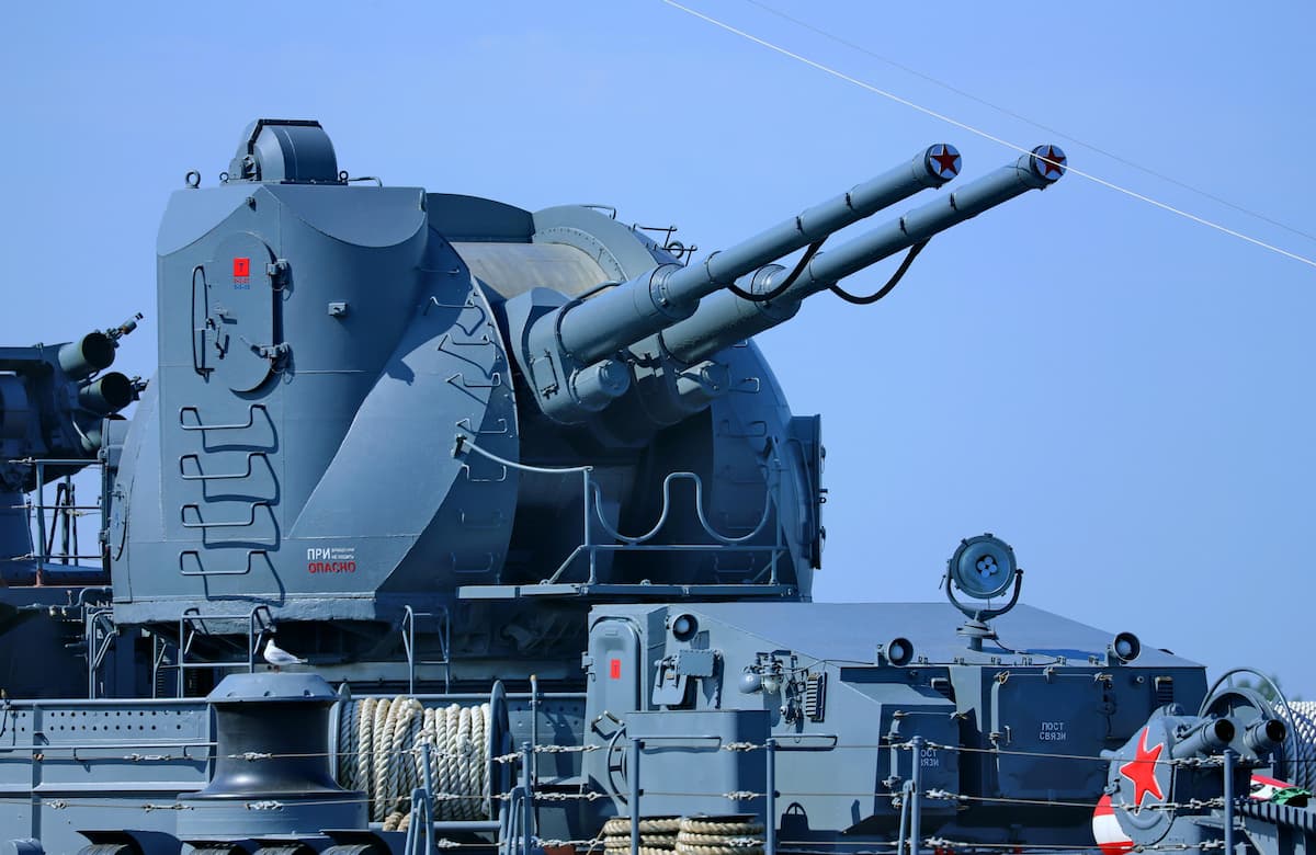 ロシア軍、艦載砲のAK-130mm砲とカノン砲を組み合わせたハイブリット砲を戦場に投入 | ミリレポ｜ミリタリー関係の総合メディア